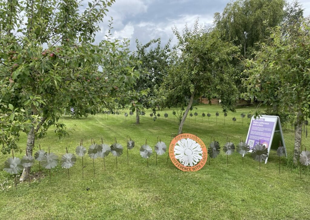 Suffolk Libraries Daisy Chain Art Installation - Somerleyton